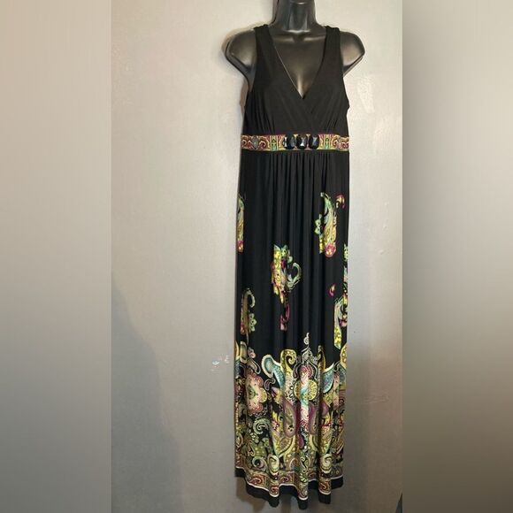 Sandra Darren | Dresses | Sandra Darren Black Paisley Maxi Dress | Poshmark